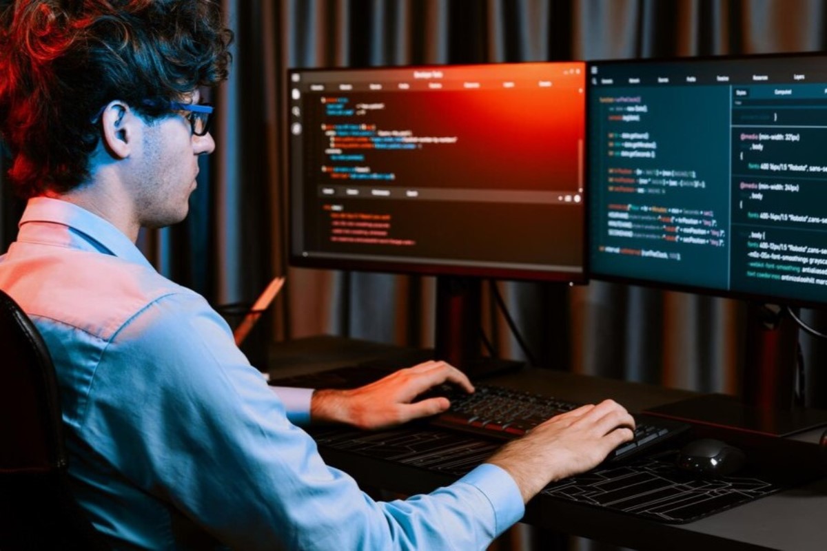 Ultimate Guide to Become an IT Specialist Without Experience - Wiraa